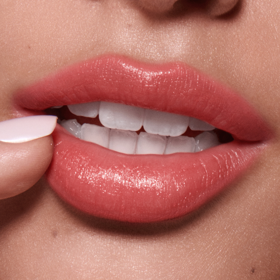 Lip Plumping Tints, Balm & Scrubs | Buxom Cosmetics